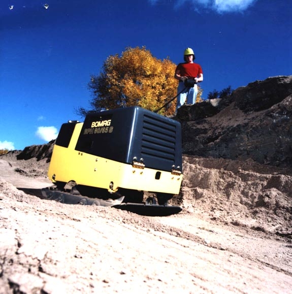 Bomag Unveils New BPH80/65S Remote-Operated Reversible Plate Compactor