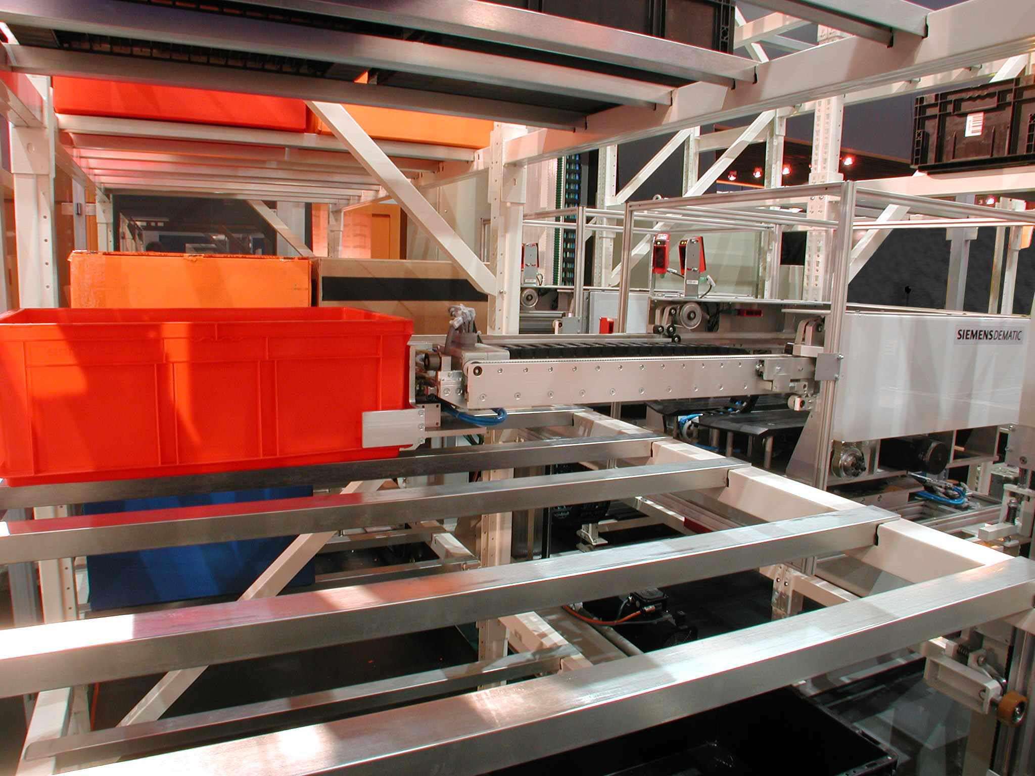 Siemens Dematic Introduces Gripper Technology for Miniload AS/RS