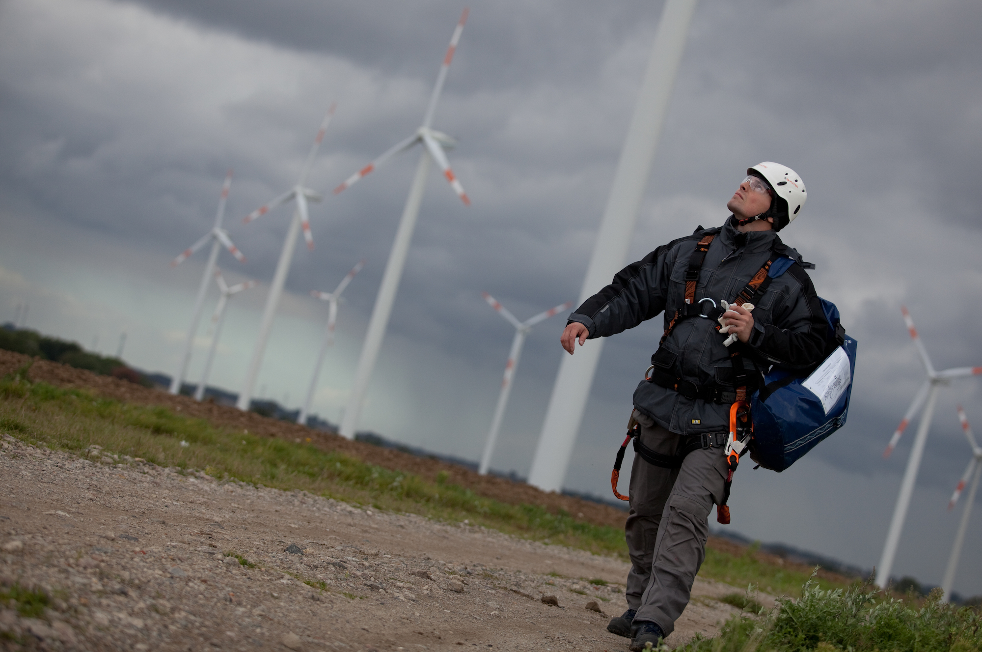 LM Wind Power Lays Off U.S. Workers Despite Government Loan Guarantee ...